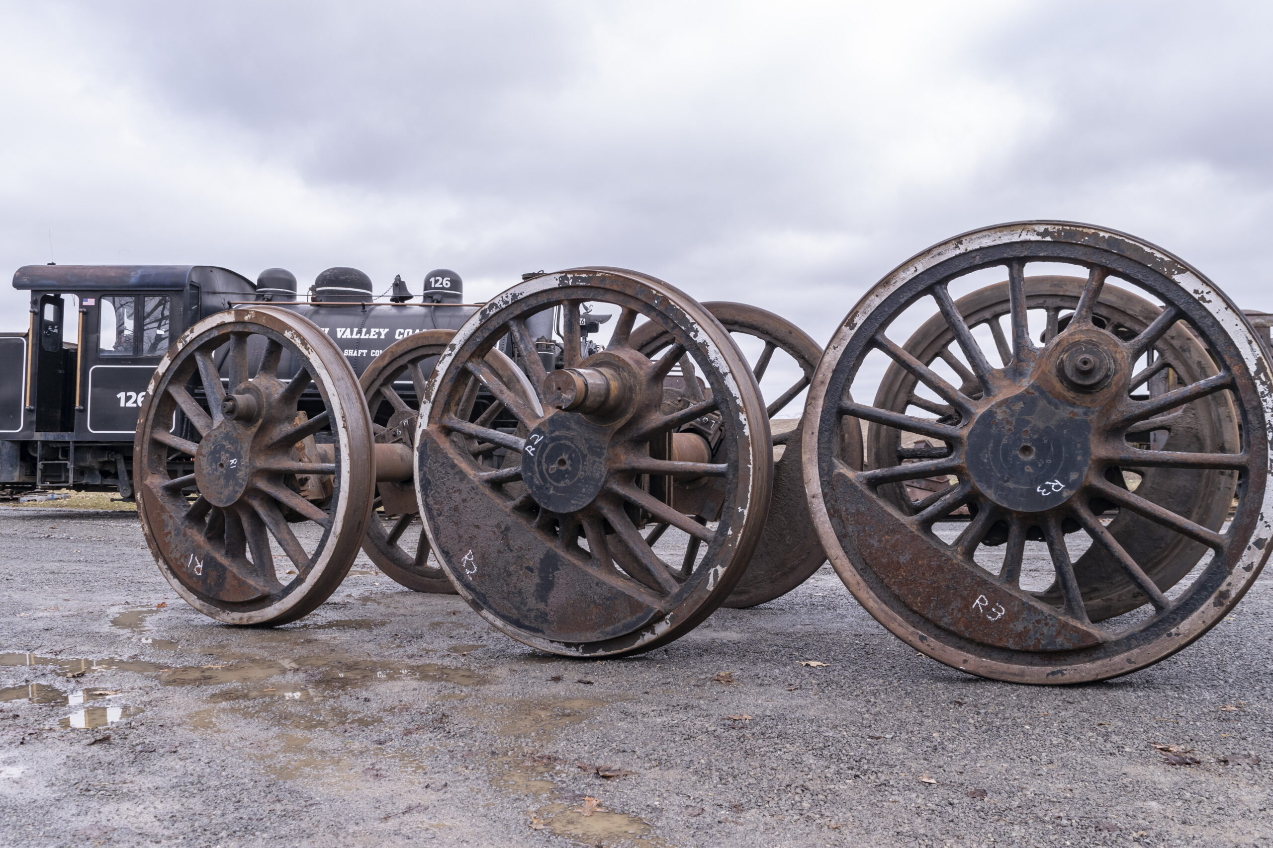 CNW 175 Frame & Running Gear Lifted for Rebuild - Steam Railroading ...